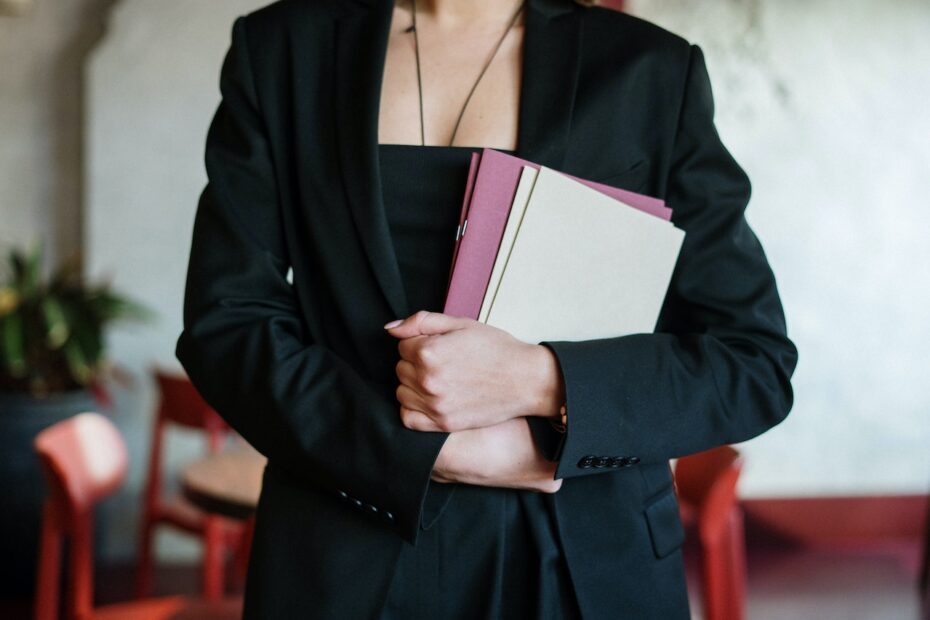 A Comprehensive Guide on Shift Work Schedule Management in the F&B ...